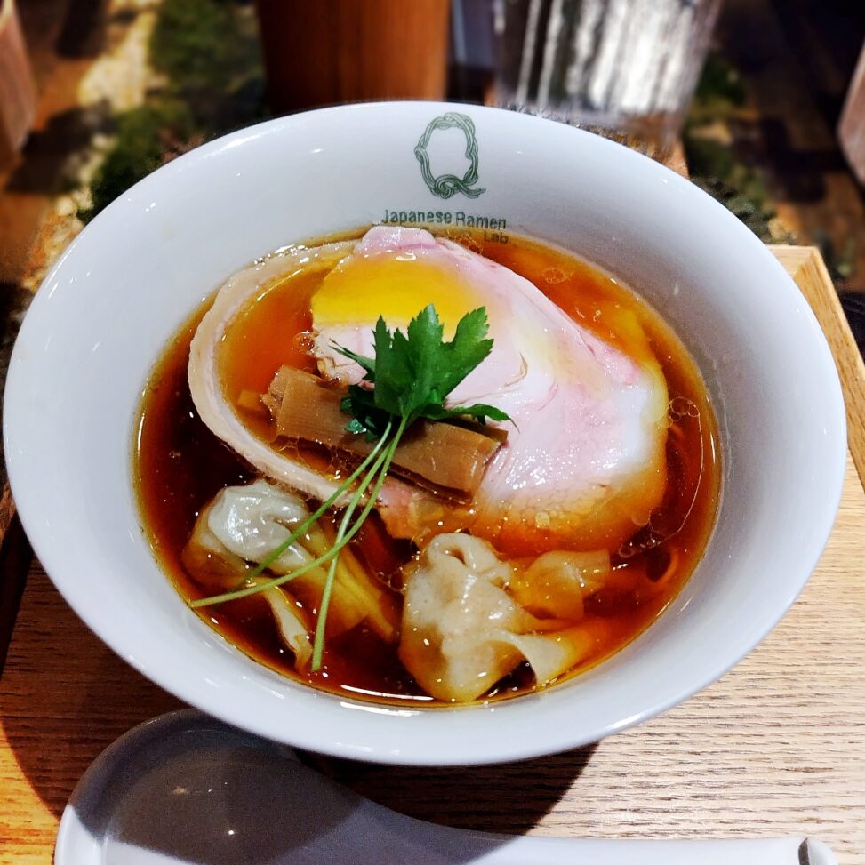 Japanese Ramen Noodle Lab Q – サーモン！フライハイ